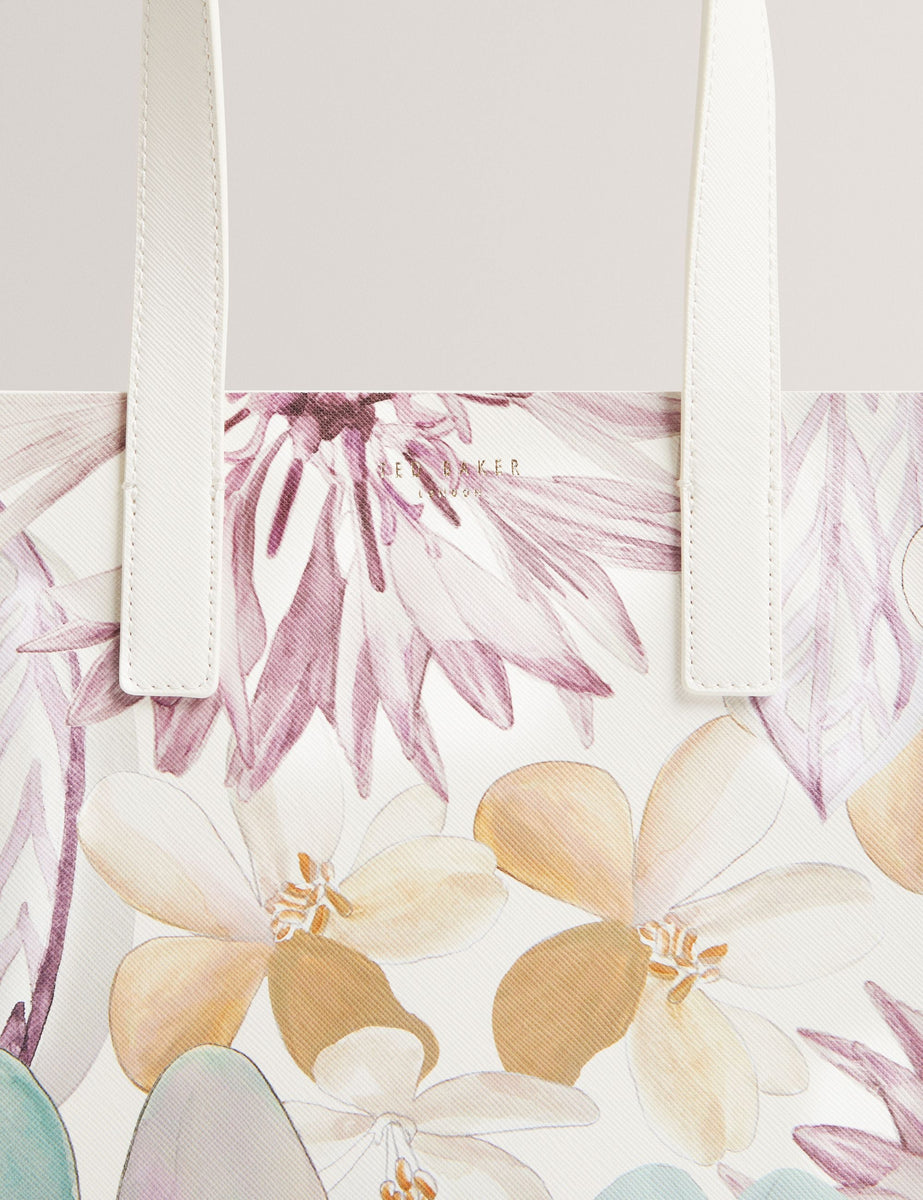 HELISA – Ted Baker Serbia